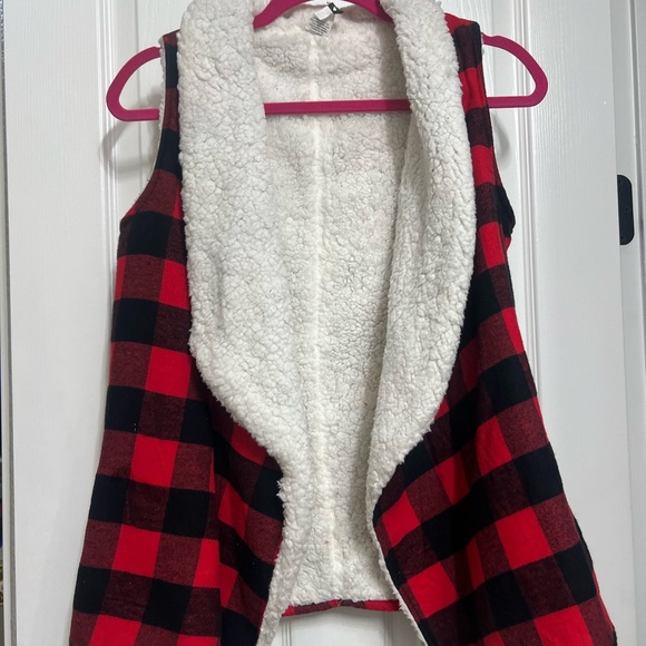 Derek Heart | Jackets & Coats | Derek Heart Buffalo Plaid Vest With ...